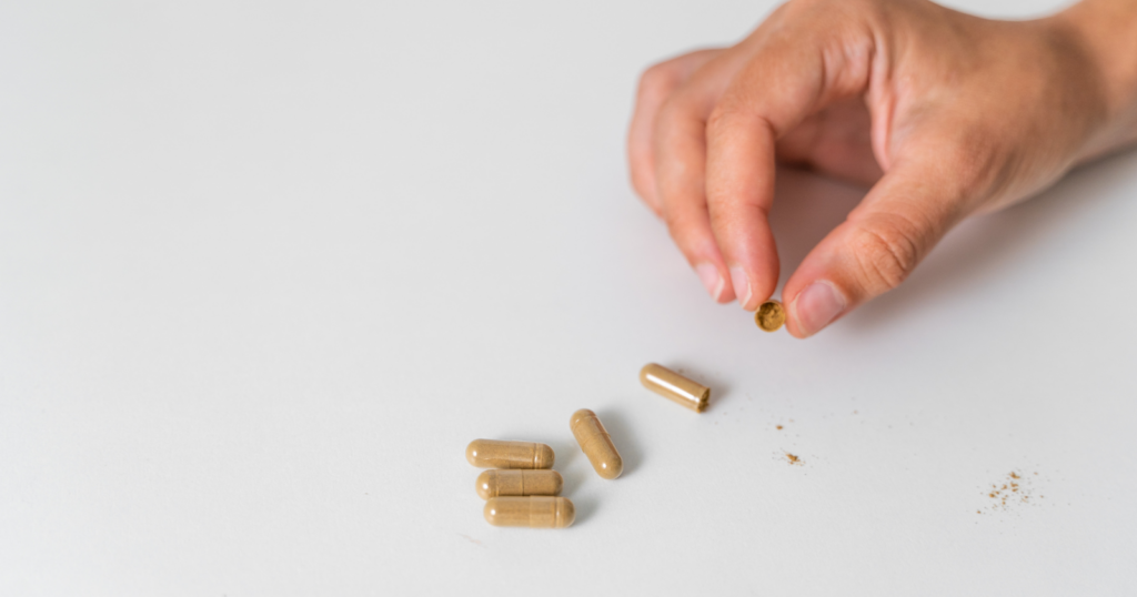 What does a gram of mushrooms look like visually?